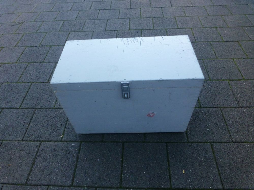 Werkzeugkiste mit Werkzeug für Plattenleger, Fliesenleger (Gebraucht) in Flamatt für CHF 60 ...