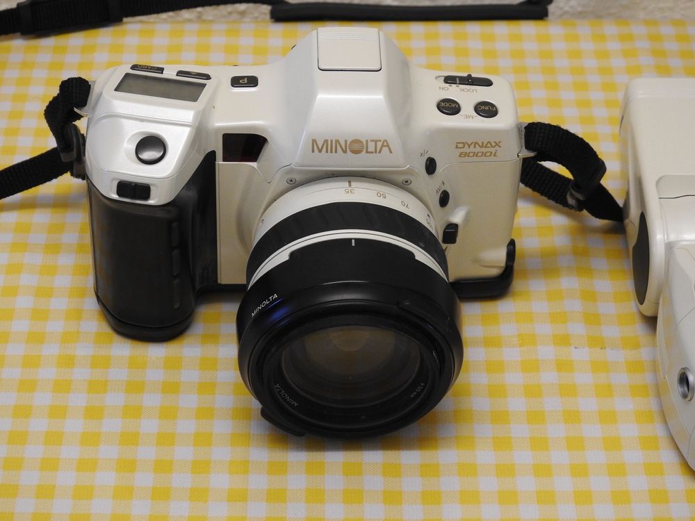 Minolta Dinax 8000i mit Blitzgerät | Kaufen auf Ricardo