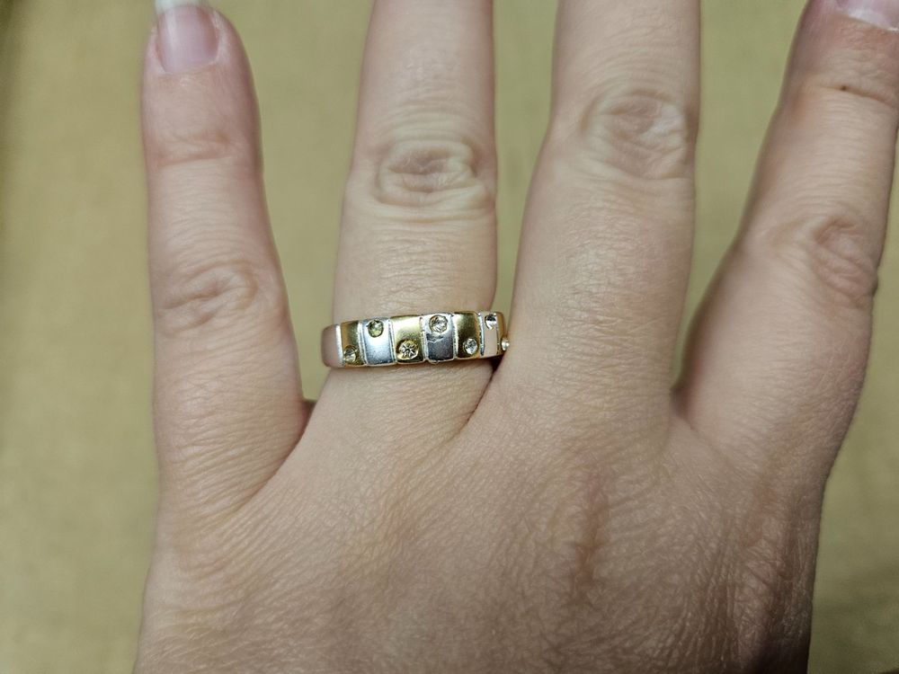 Anello color oro e argento con strass (Gebraucht) in Melano für CHF 1 ...