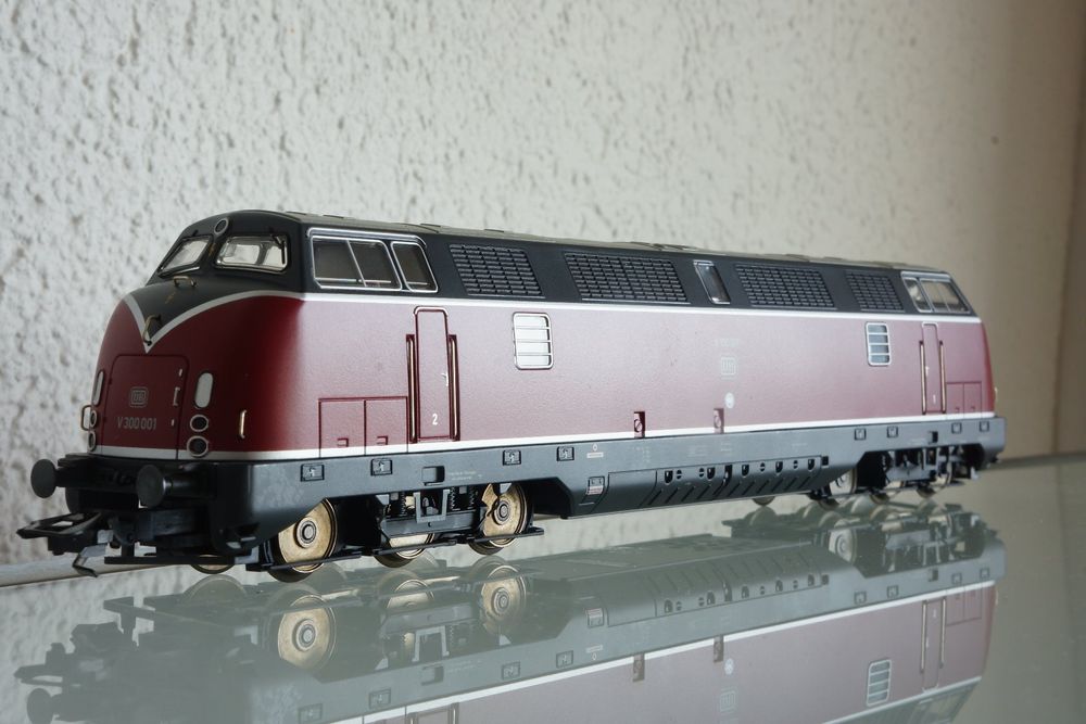 Trix 22900, BR V 300 001 der DB, DCC-digital, Sound (Neu (gemäss ...