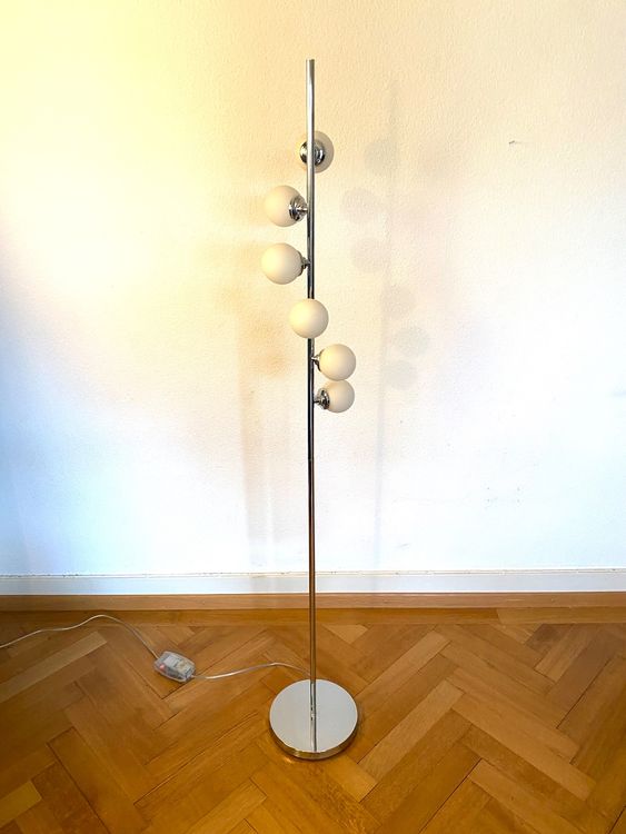 Design Stehlampe (Gebraucht) in Olten für CHF 49 – nur Abholung auf Ricardo kaufen