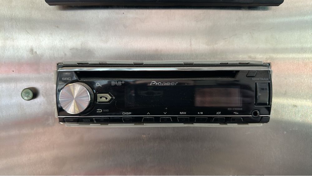 Pioneer Autoradio mit DAB+ und Mixtrax - Top Zustand! (Gebraucht) in Heiligkreuz (Mels) für CHF ...