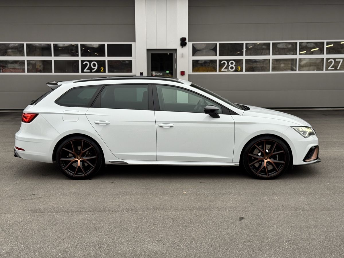 Seat Leon Cupra R 4-Drive (APR) (Neu (gemäss Beschreibung)) in ...