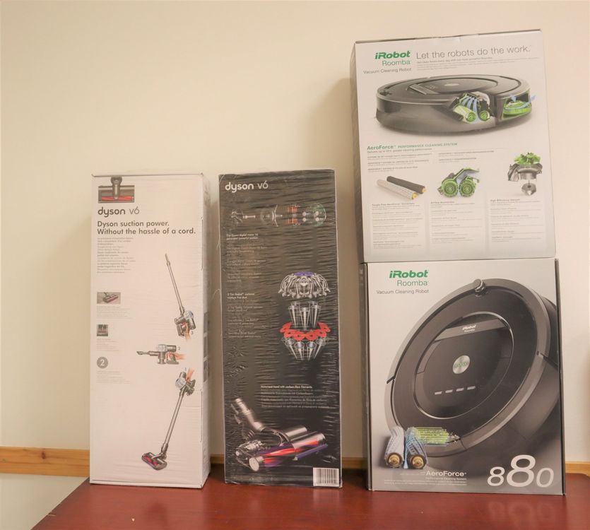 2 Staubsauger Dyson; 2 Roboterstaubsauger iRobot | Kaufen auf Ricardo