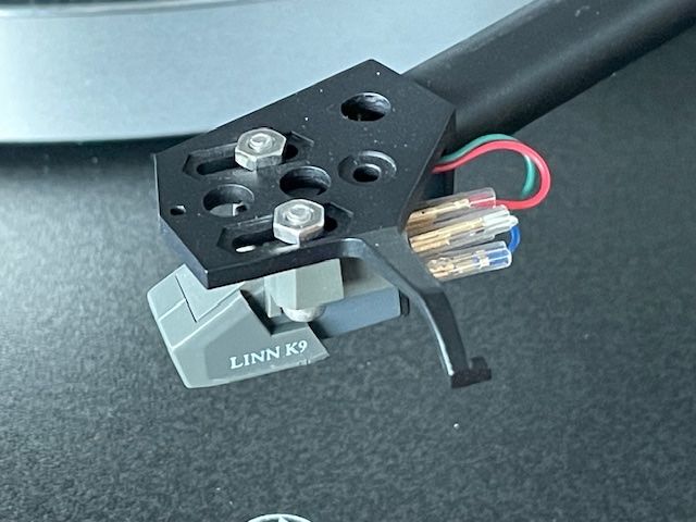 PLATTENSPIELER LINN BASIC MIT AKITO ARM UND K9 TONABNEHMER (Gebraucht ...