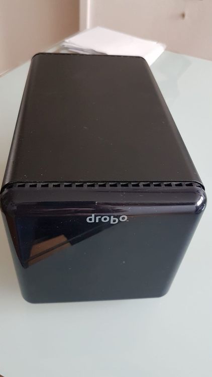 Drobo DRO4D-D 12 V – 6,6 A (Gebraucht) in Thun für CHF 49 – mit ...