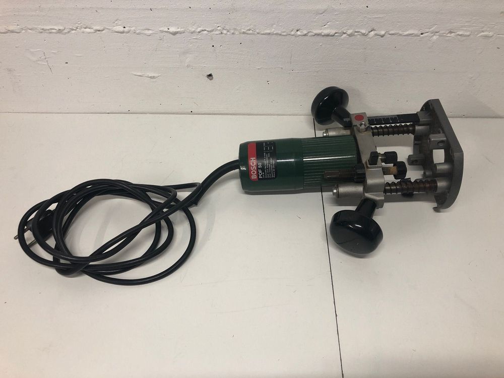 Oberfräse Bosch POF 50 ab 1.- | Kaufen auf Ricardo