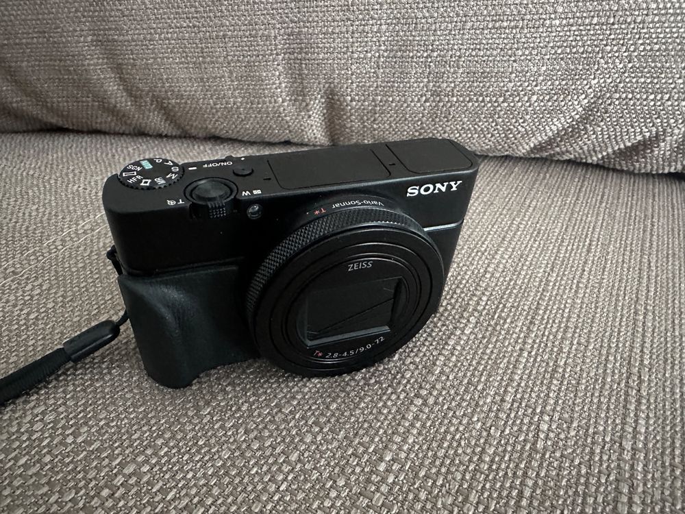 Sony R100 VII (Gebraucht) in Meisterschwanden für CHF 890 – mit ...