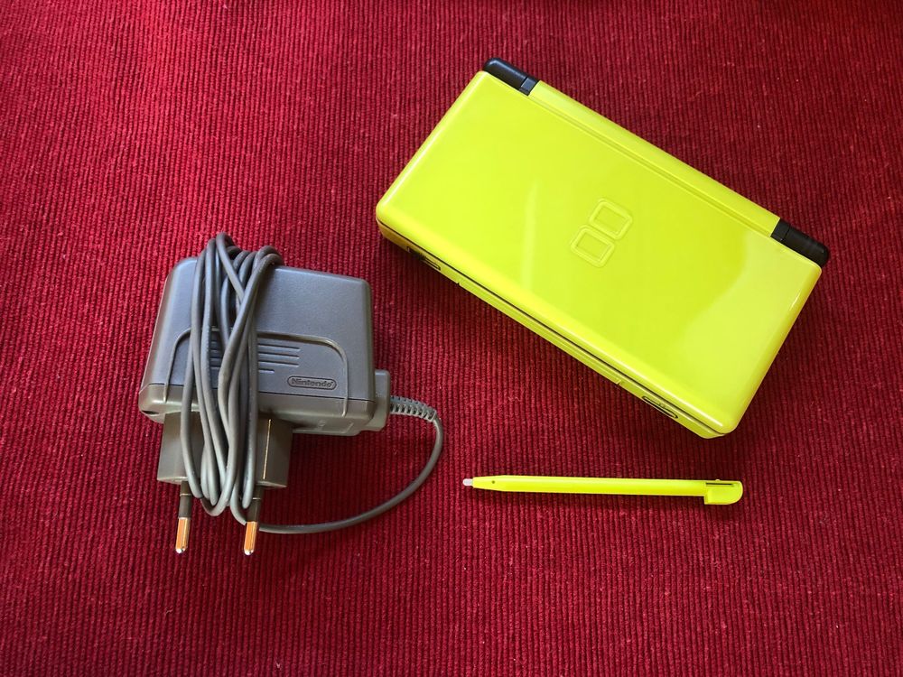 Nintendo DS lite custom "Frankenstein" + Ladegerät + Stilus (Gebraucht ...