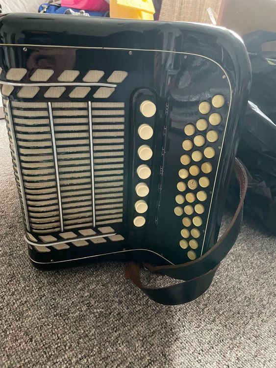 Hohner Akkordeon, NORMA IV, schwarz, (Gebraucht) in Winikon für CHF 56 ...