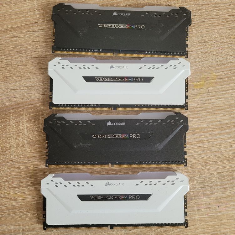 Corsair Vengence RGB pro @ 3200MHz DDR4 4x8GB | Kaufen auf Ricardo