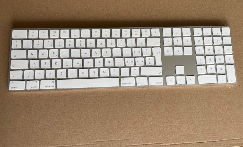 APPLE MAGIC KEYBOARD ZAHLENBLOCK CH-DE (Gebraucht) in Siebnen für CHF ...