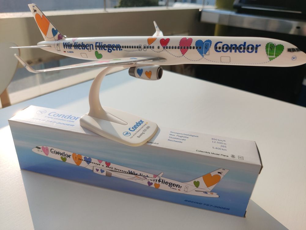 Boeing 757-300ER Condor 1:200 (Neu und originalverpackt) in Embrach für ...