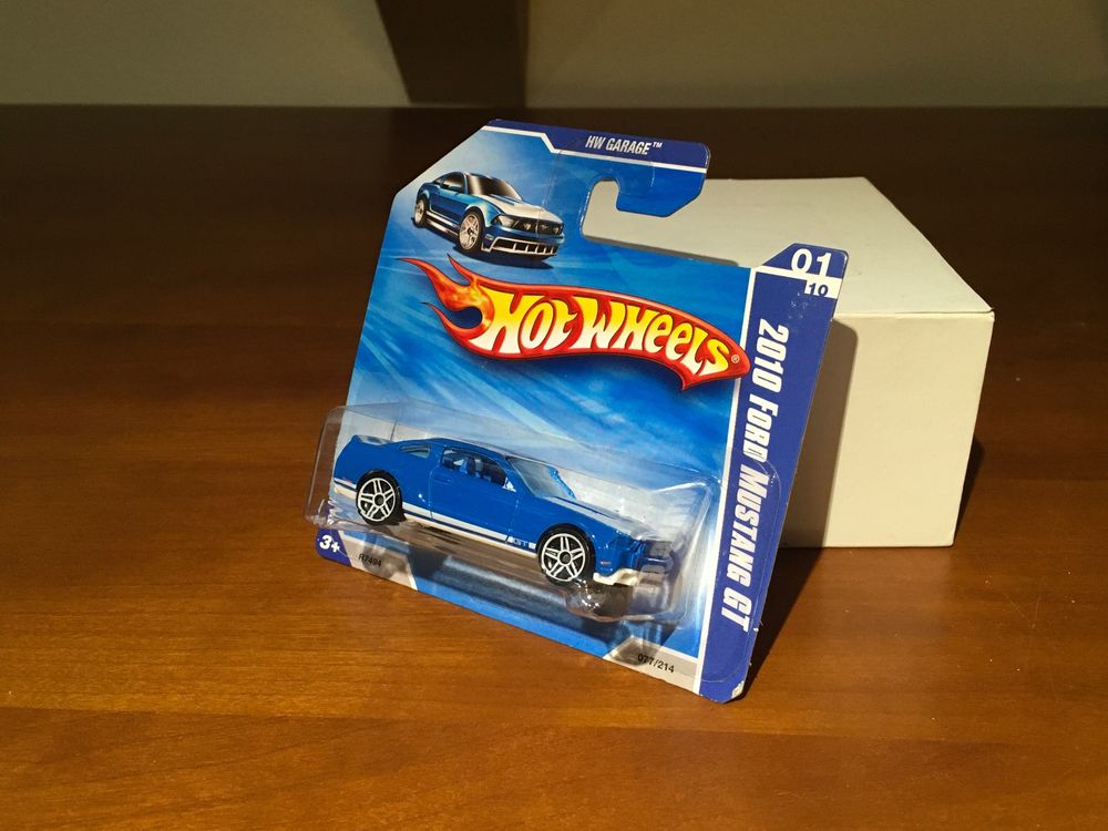 10’ Ford Mustang GT 1/64 Hot Wheels 2010 HW Garage (Neu (gemäss ...