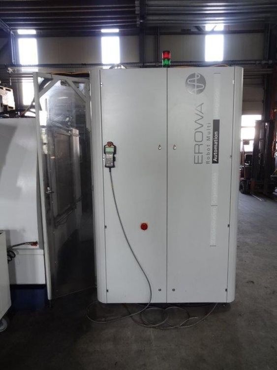 EROWA Multi Robot (PC210) + YCM TV146A 5.-Achs-Fräsmaschine (Gebraucht ...