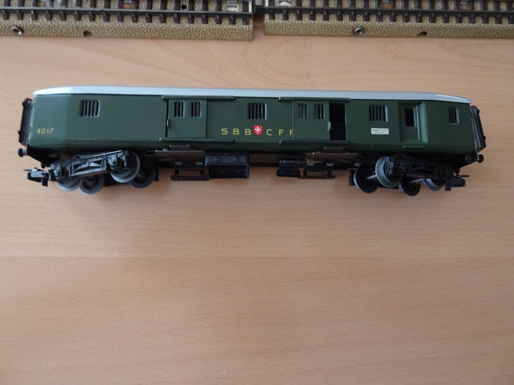 MÄRKLIN > Postwagen / Gepäckwagen, grün, S B B, HO | Kaufen auf Ricardo