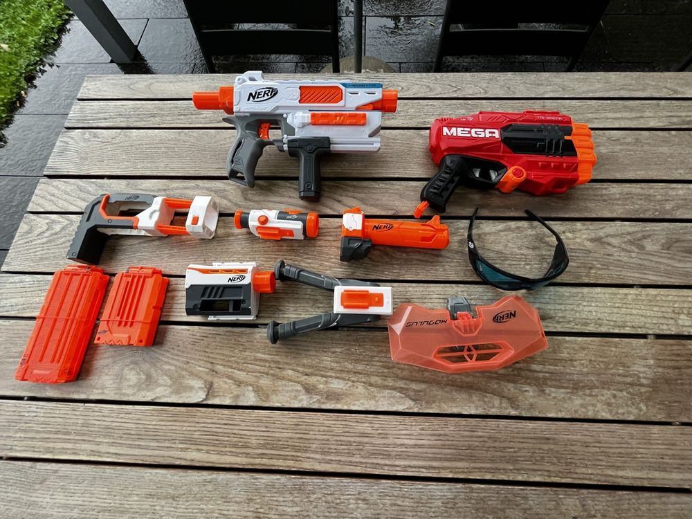 Nerf Set (Gebraucht) in Friltschen für CHF 28 – mit Lieferung auf ...