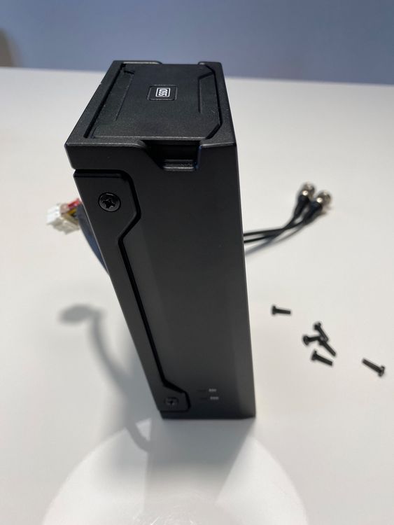 Blackmagic SSD Recorder Enregistreur SDI Black Magic Ursa (Neu (gemäss ...