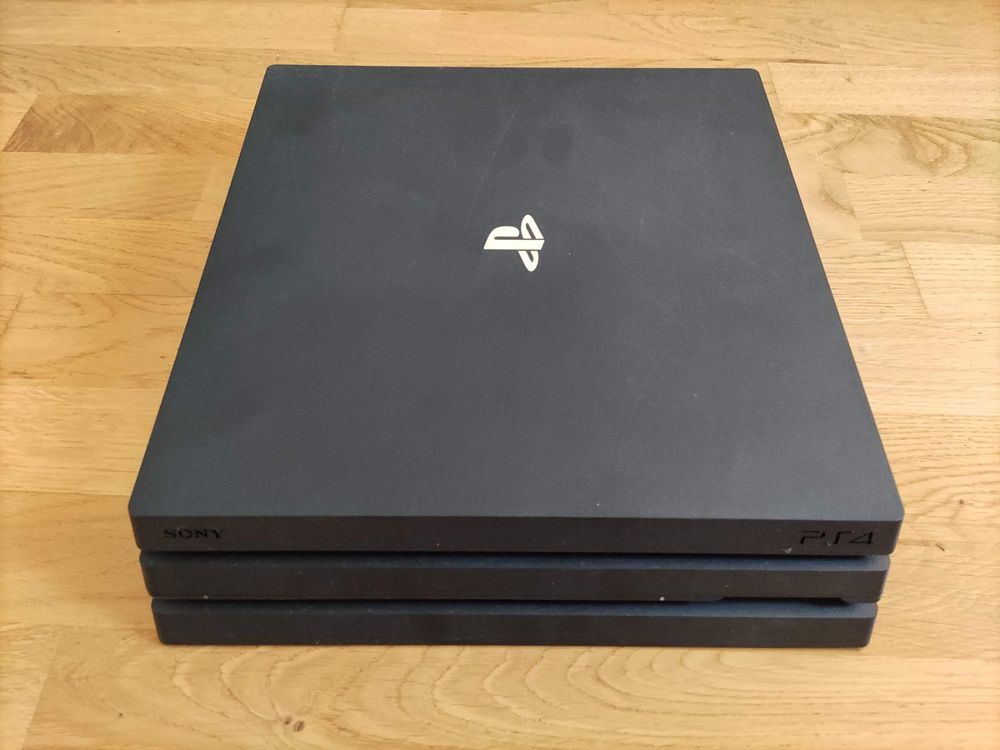 Sony Playstation 4 Pro (PS4 Pro) (Gebraucht) in Zollikon für CHF 261 ...