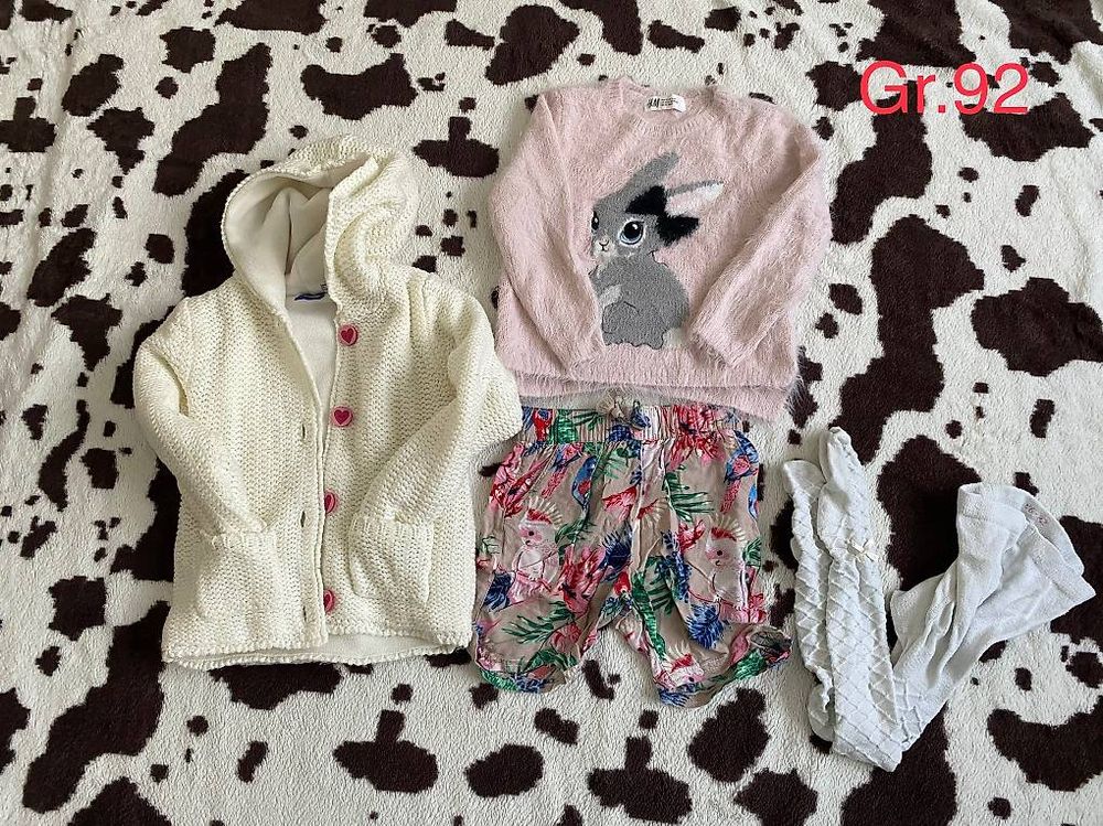Gr.92 Mädchen set (Gebraucht) in Winznau für CHF 10 – nur Abholung auf ...