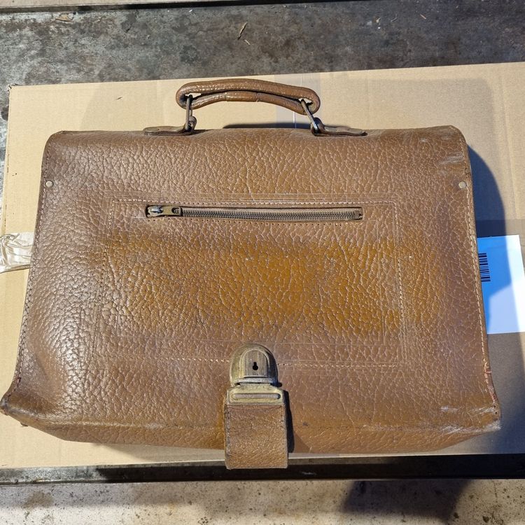 Leder Mappe (Gebraucht) in Aesch BL für CHF 20 – mit Lieferung auf ...