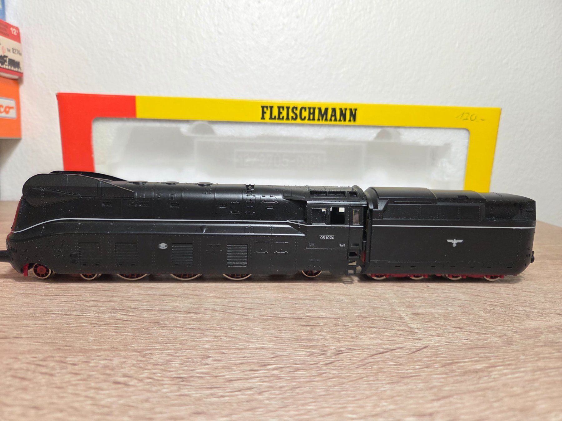 Fleischmann 4172 Strommlinien-Dampflok DRG H0 (D'occasion) à St-Aubin ...