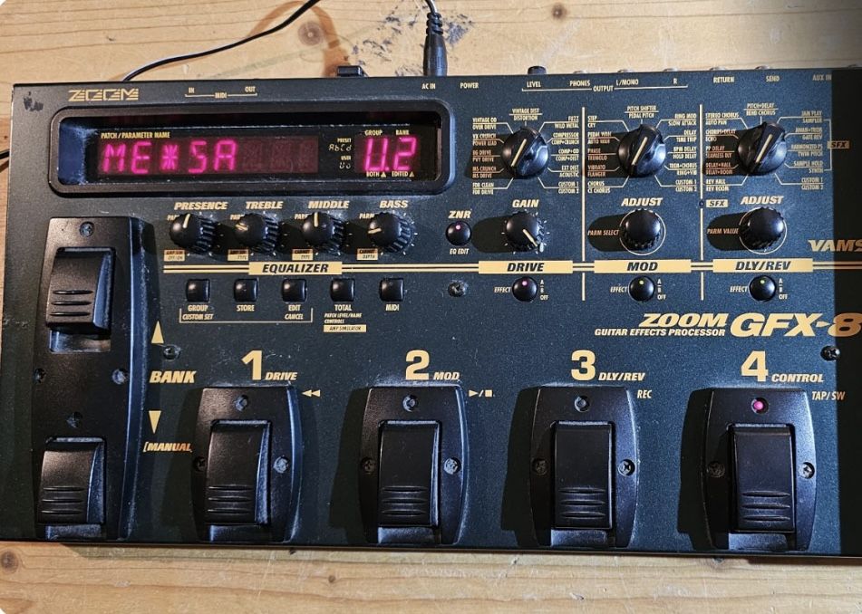Zoom GFX-8 Guitar Effects Processor - Vintage Sound, Top Zus (Gebraucht ...