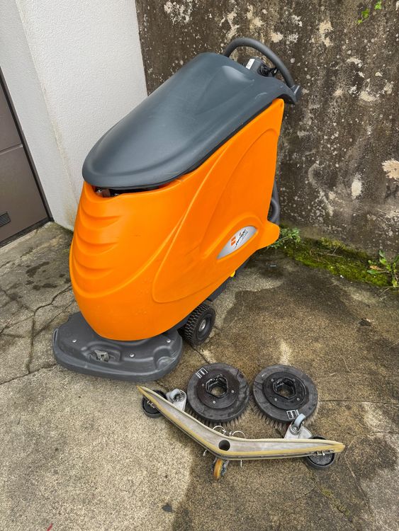Taski 1255B Scheuersaugmaschine( taski Wetrok cleanfix) (Gebraucht) in ...