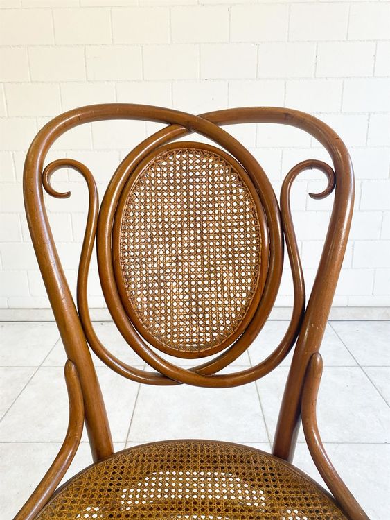 Thonet Bugholzstuhl mit wiener Geflecht (Gebraucht) in Dietikon für CHF 250 – mit Lieferung auf ...