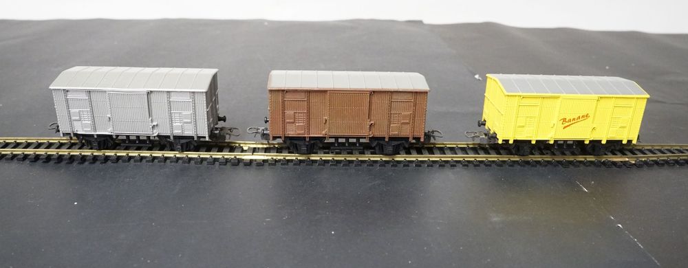 3 Lima H0 gedeckte Güterwagen, Spitzdach, 60-er Jahre, OVP | Kaufen auf Ricardo