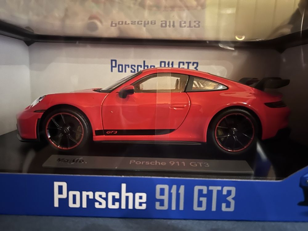 Porsche 1/18 (Neu und originalverpackt) in Bern für CHF 45 – mit ...