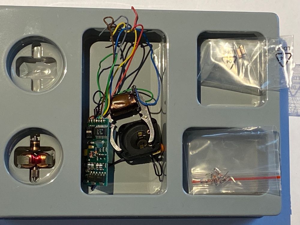 Märklin DELTA Decoder-Set mit Motor aus Re 460 / TOP (Gebraucht) in ...