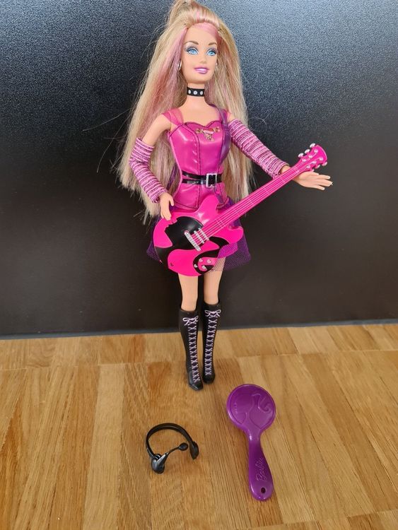 Barbie Rockstar mit Gitarre (Gebraucht) in Uitikon Waldegg für CHF 9 ...