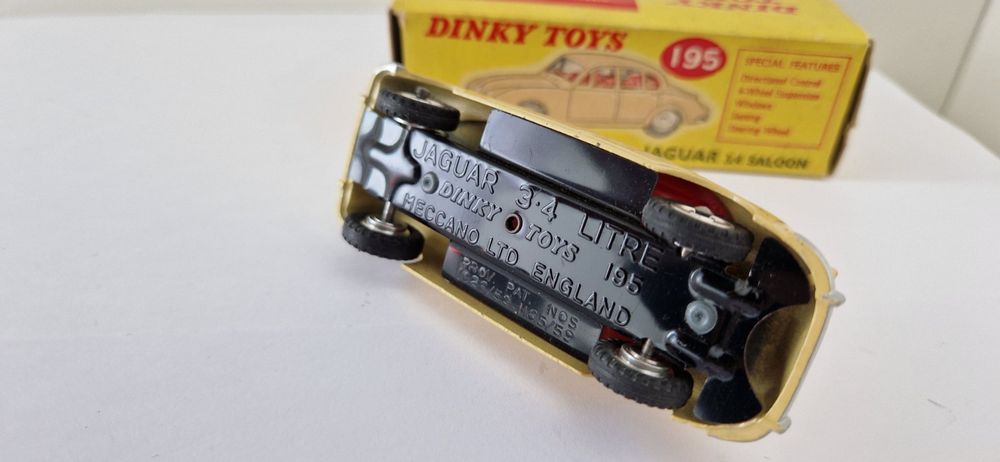 Jaguar MK2, Dinky Toys 195 inkl. OVP, 1 43 (Gebraucht) in Uster für CHF ...