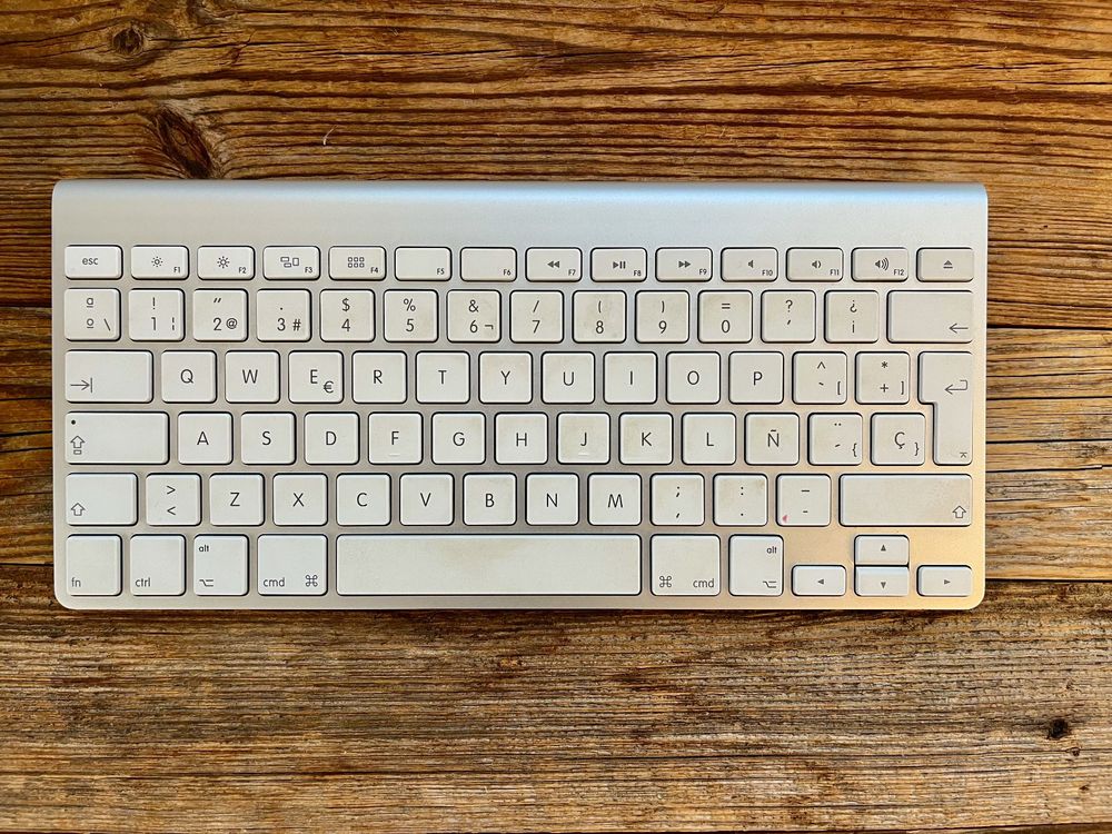 Apple Magic Keyboard ES (Gebraucht) in Männedorf für CHF 15 – mit ...