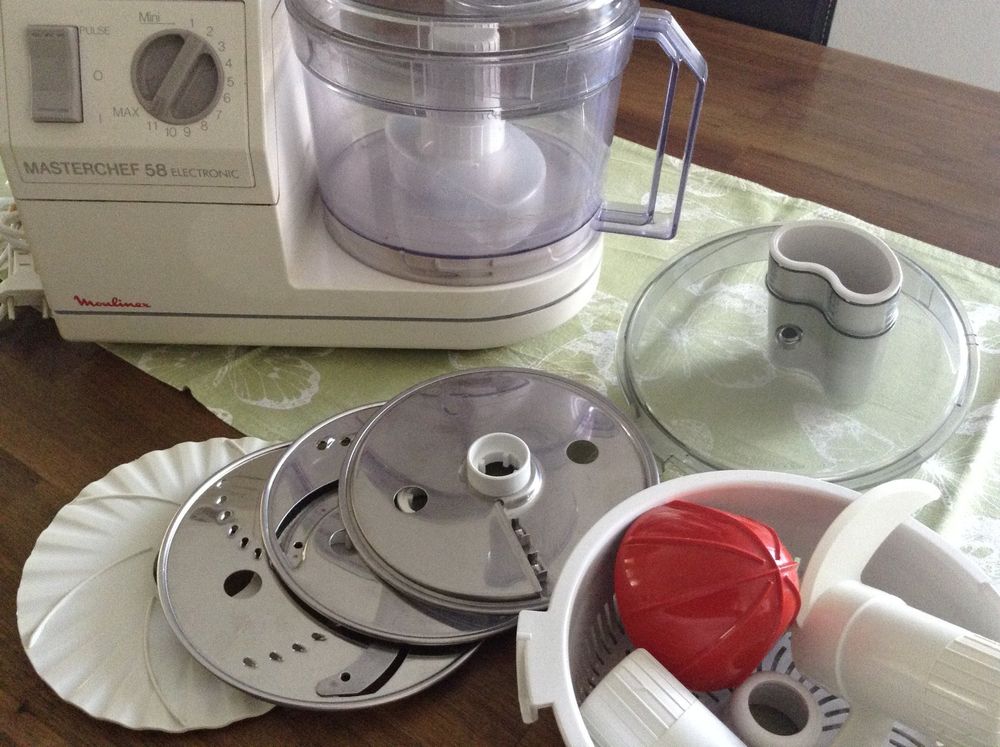 Moulinex Küchenmaschine (Gebraucht) in Embrach für CHF 25 – mit ...