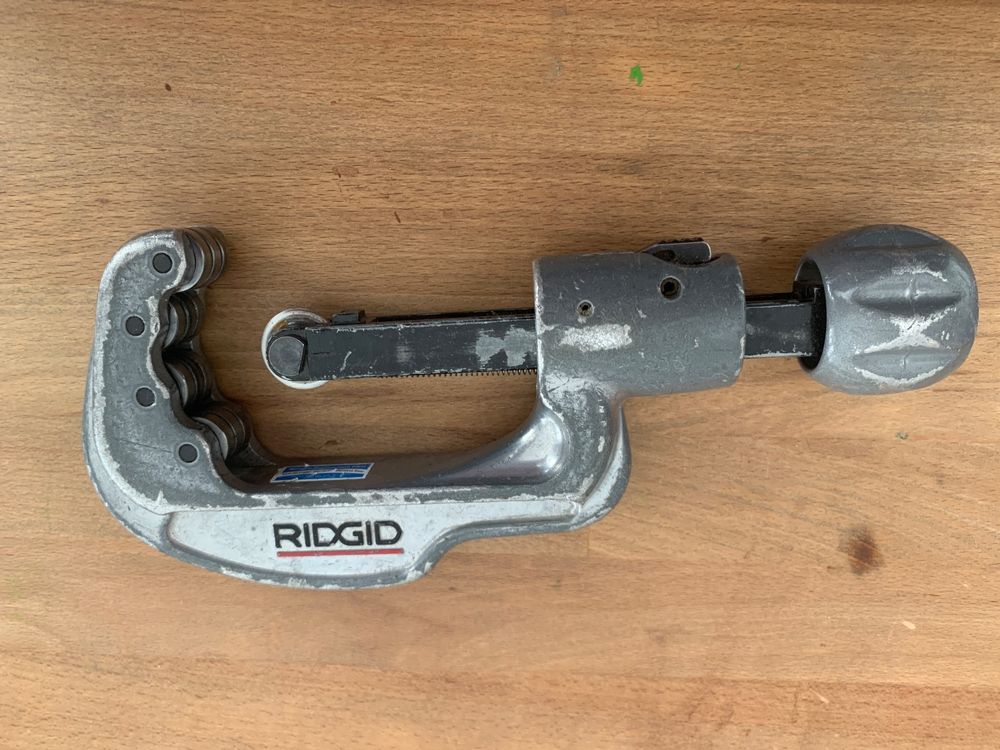 Coupe tube inox ridgid (Gebraucht) in La Chaux-de-Fonds für CHF 35 ...
