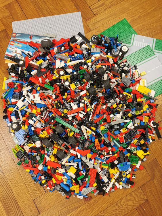 XXL Lego Mix gebrauchte Bausteine Lot en vrac Kiste Konvolut (Gebraucht) in Derendingen für CHF ...
