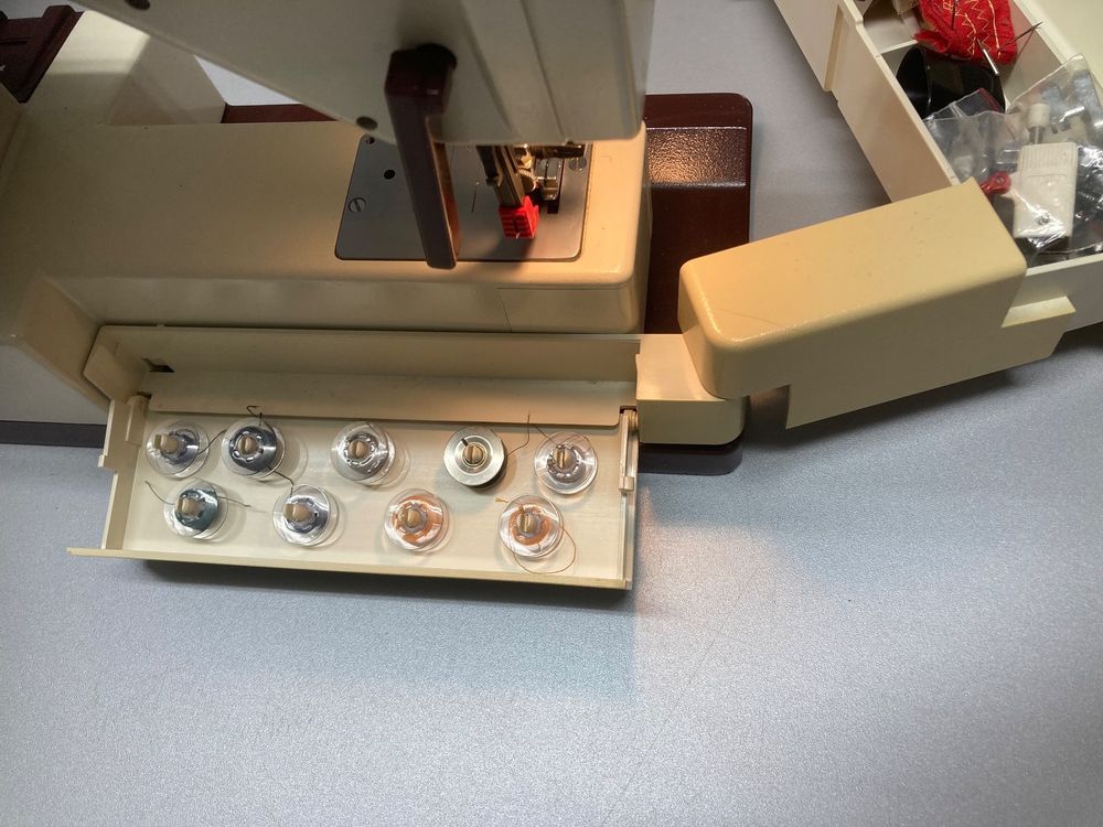 Nähmaschine Pfaff synchrotronic 1229 (Gebraucht) in Widen für CHF 60 ...