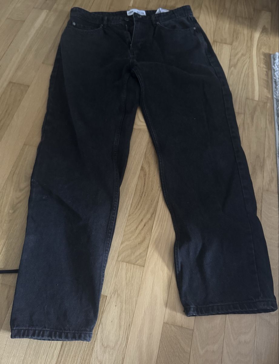 Schwarze FSBN Baggy Jeans, Grösse 34/32 (Gebraucht) in Zuchwil für CHF ...