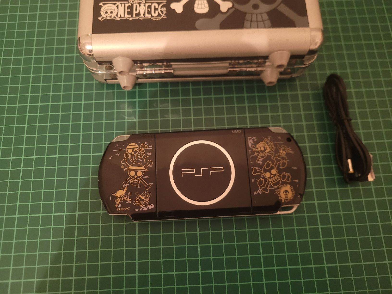 Sony PSP One Piece Limited Edition - Collectors Item (Gebraucht) in ...