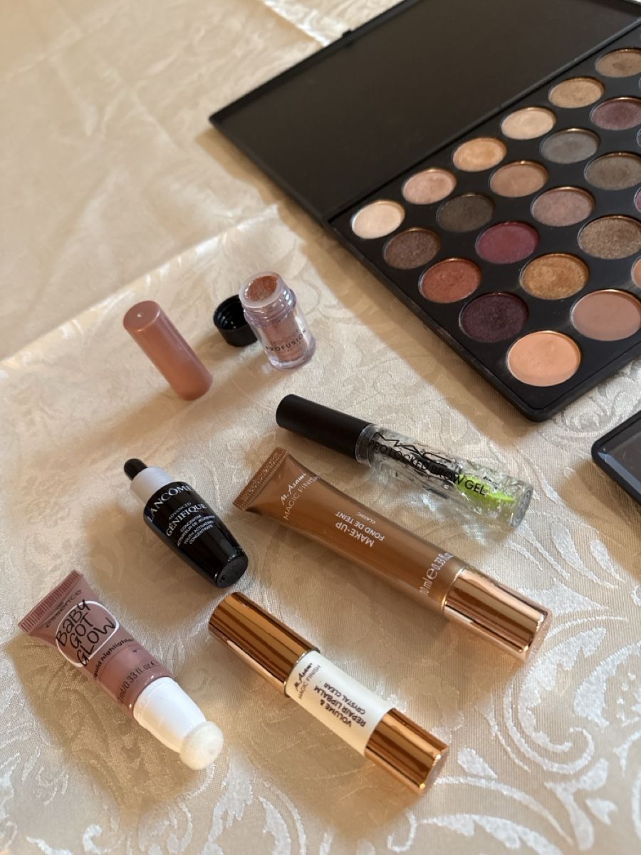 Schmink-Set, Lidschatten, Lippenstift, vieles mehr! (Neu (gemäss ...