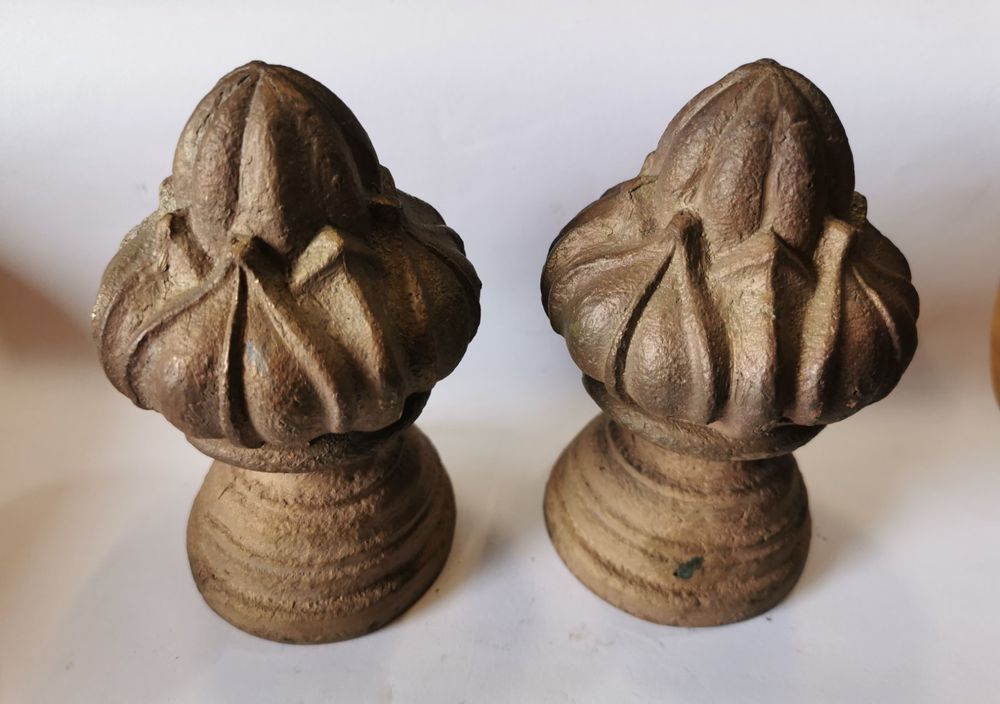 2 Stk Grosse Zapfen aus Bronceguss, für Pfosten (Neu (gemäss ...