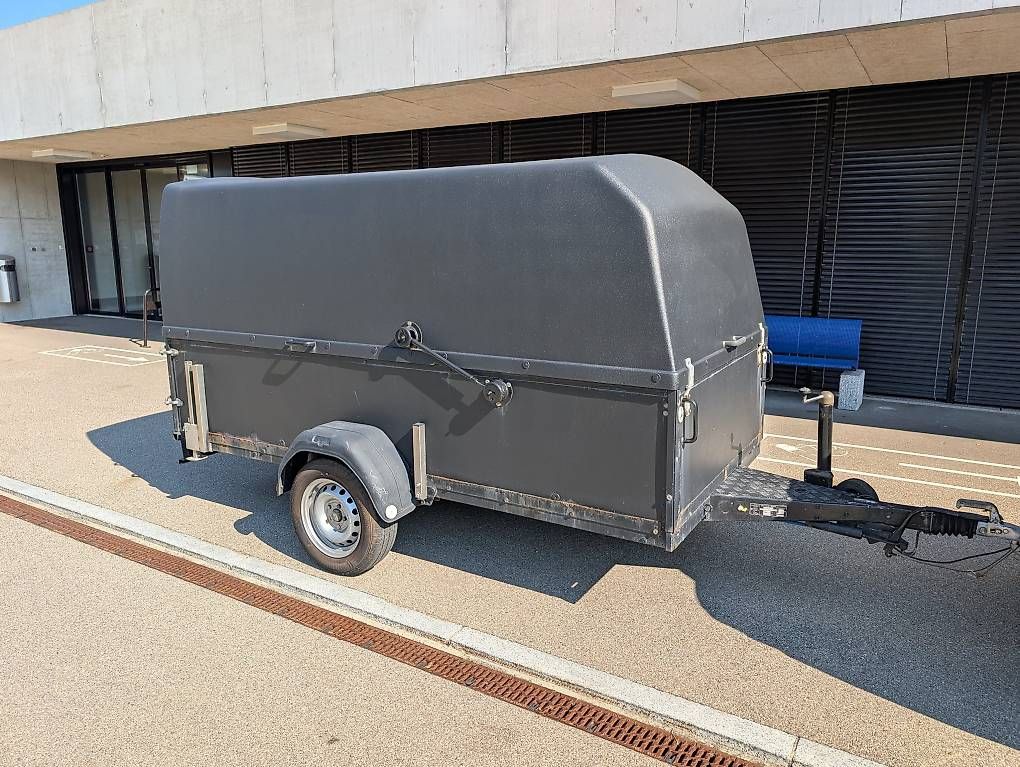 Westfalia Anhänger / Kastenanhänger / Tiefladeranhänger (D'occasion) à ...