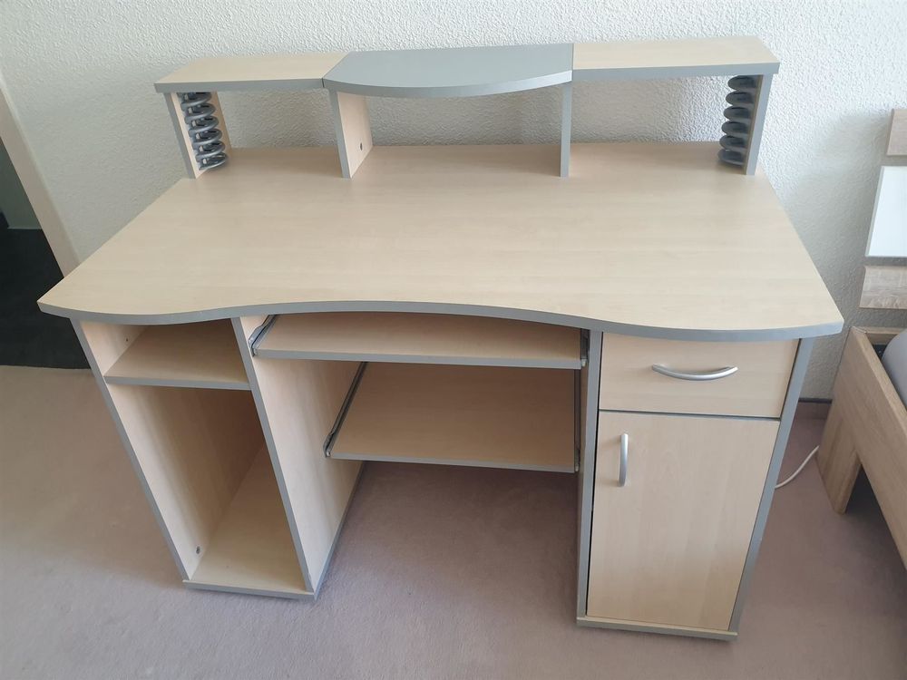 Pult mit Drucker- und Tastaturablage (Gebraucht) in Münchwilen TG für ...
