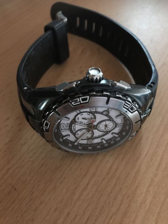Sector 330 Herrenuhr Chronograph Edelstahl Saphirglas (Gebraucht) in ...