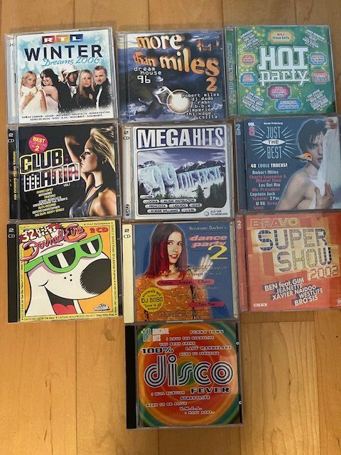 Mega Hits / Mix CD bestehend aus 17 CD (Gebraucht) in Uster für CHF 5 ...