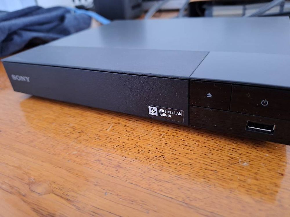 Blueray Player von Sony mit WLAN | Kaufen auf Ricardo
