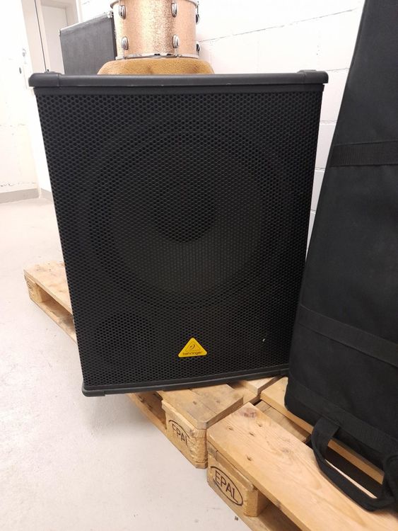 Behringer Subwoofer Aktiv-Boxe (Studio, Bühne, PA) (D'occasion) à ...