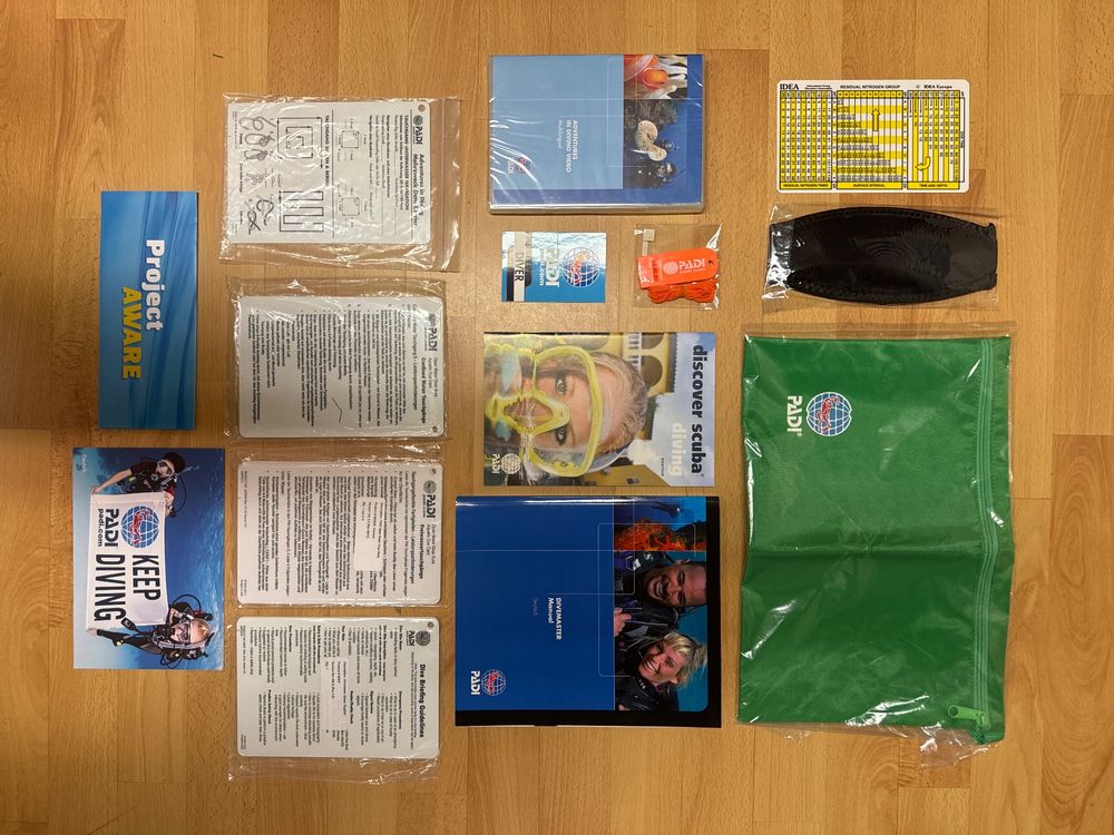 PADI DiveMaster Manual (DM Lehrbuch) | Acheter sur Ricardo
